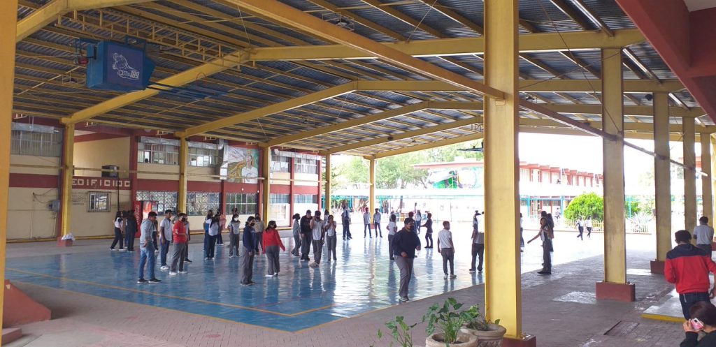 El Cbtis 189 tiene títulos y cédulas profesionales que aún nos asisten ...